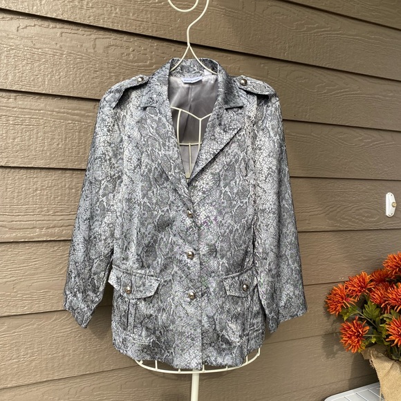 Joan Rivers | Jackets & Coats | Joan Rivers Snakeskin Print Crop ...